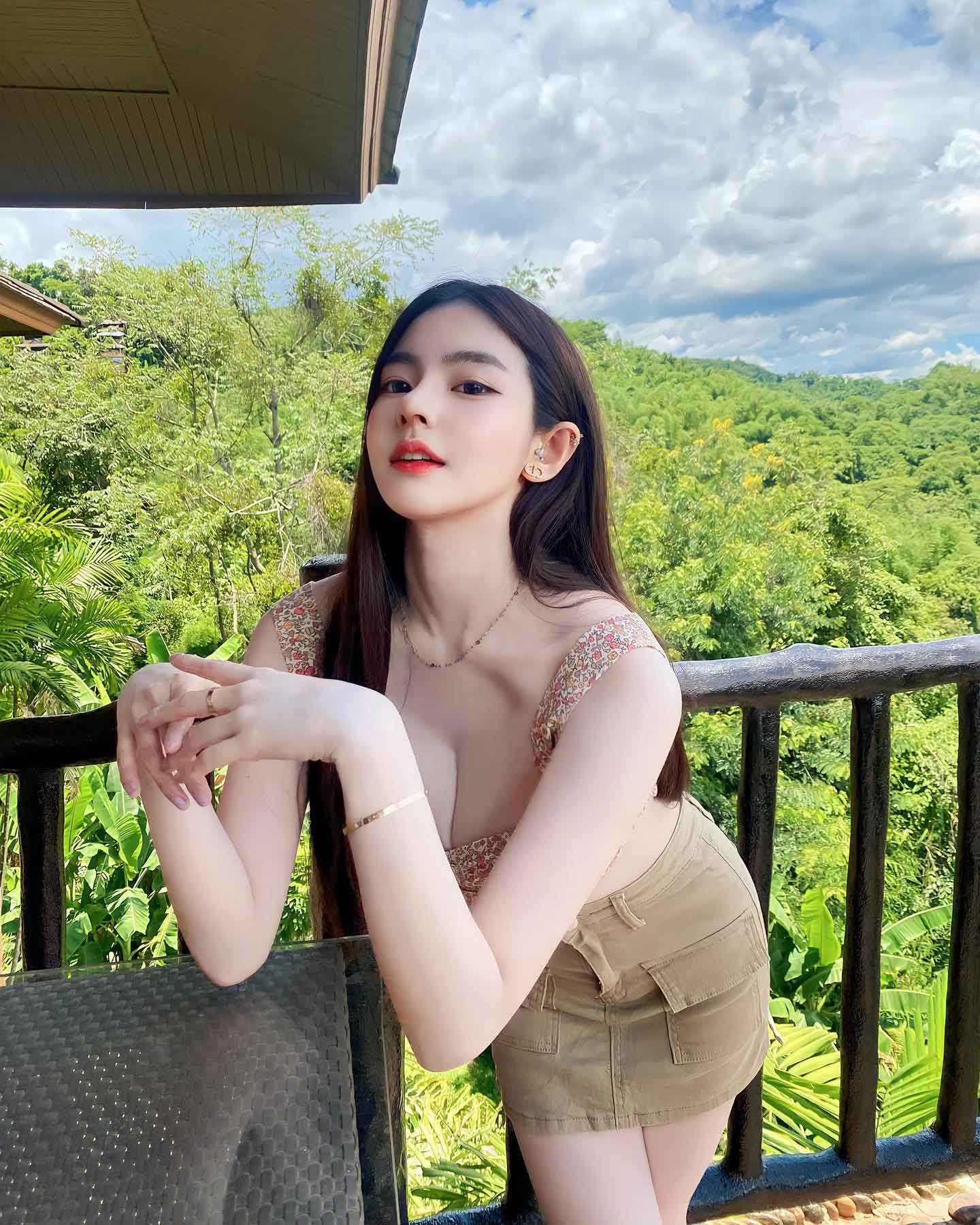 แจกวาร์ป น้องอิ๋งอิ๋ง สาวสวย น่ารัก มีเสน่ห์ ดาว tiktok ขวัญใจวัยุร่น