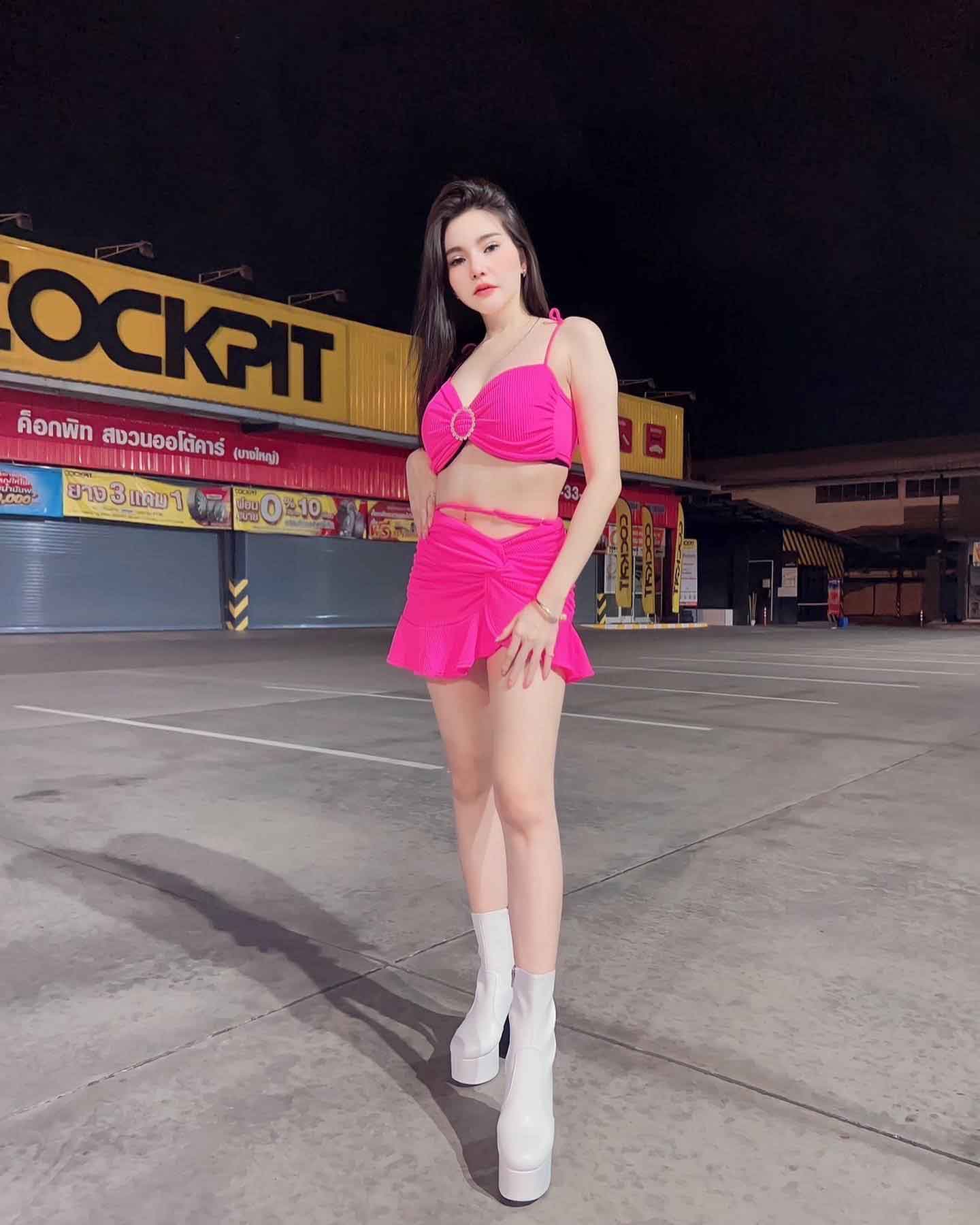 แจกวาร์ป น้องพลอย Ploybarbie แม่ค้าขายออนไลน์ ดาวยั่ว ทีเด็ด โดนใจ