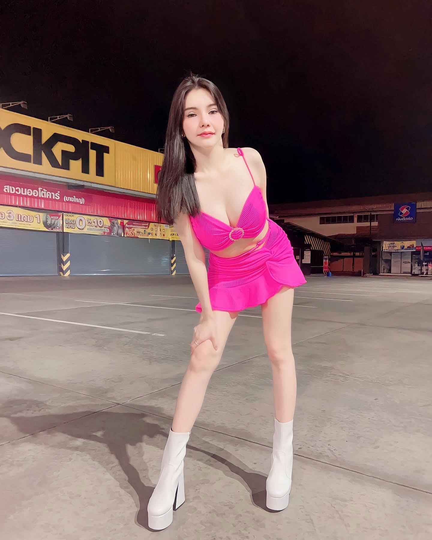 แจกวาร์ป น้องพลอย Ploybarbie แม่ค้าขายออนไลน์ ดาวยั่ว ทีเด็ด โดนใจ