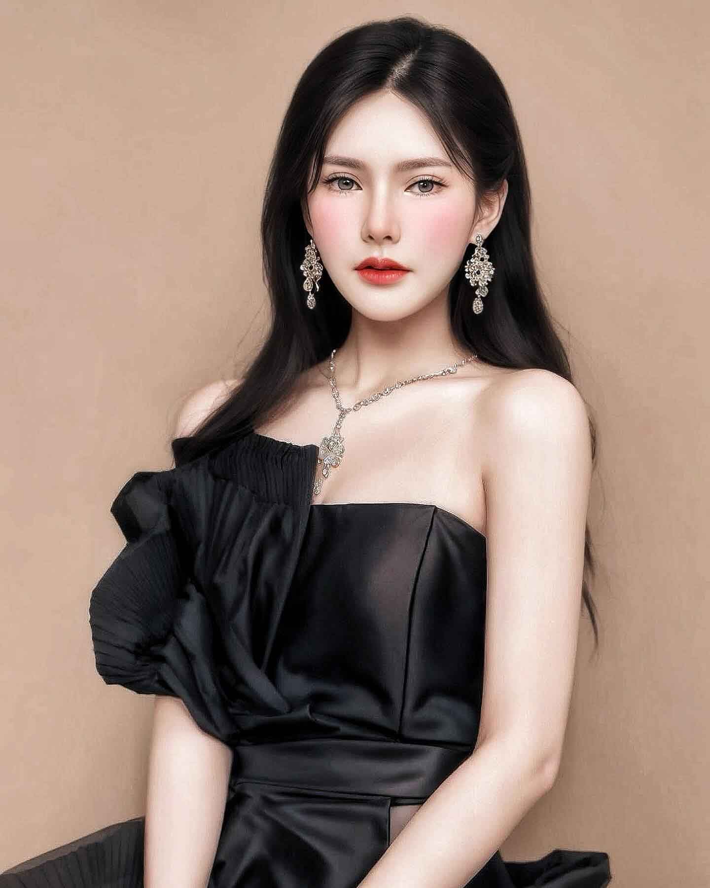 แจกวาร์ป น้องพลอย Ploybarbie แม่ค้าขายออนไลน์ ดาวยั่ว ทีเด็ด โดนใจ