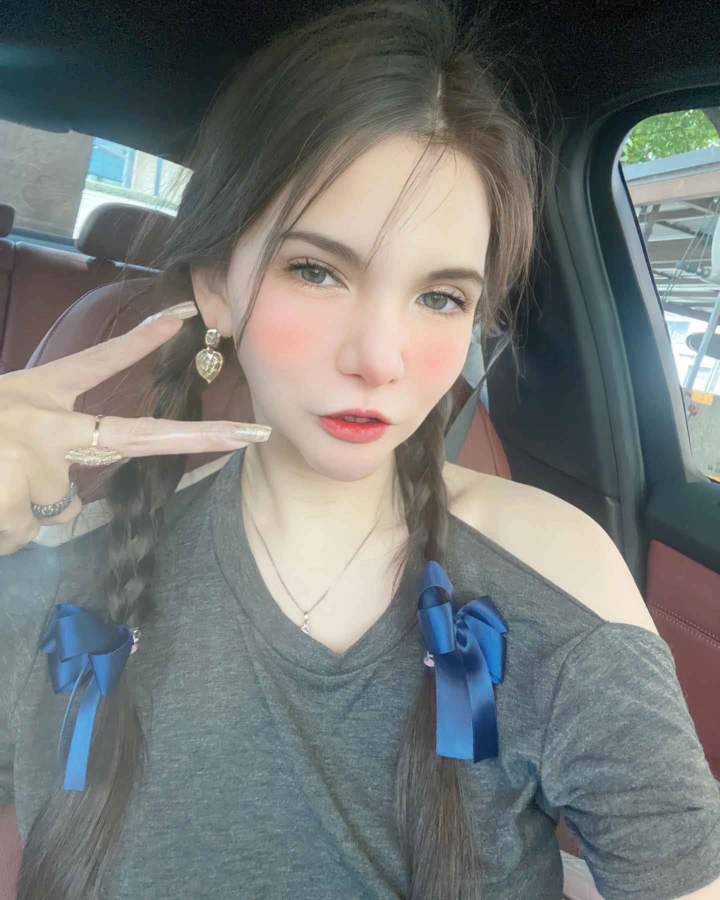 แจกวาร์ป น้องพลอย Ploybarbie แม่ค้าขายออนไลน์ ดาวยั่ว ทีเด็ด โดนใจ